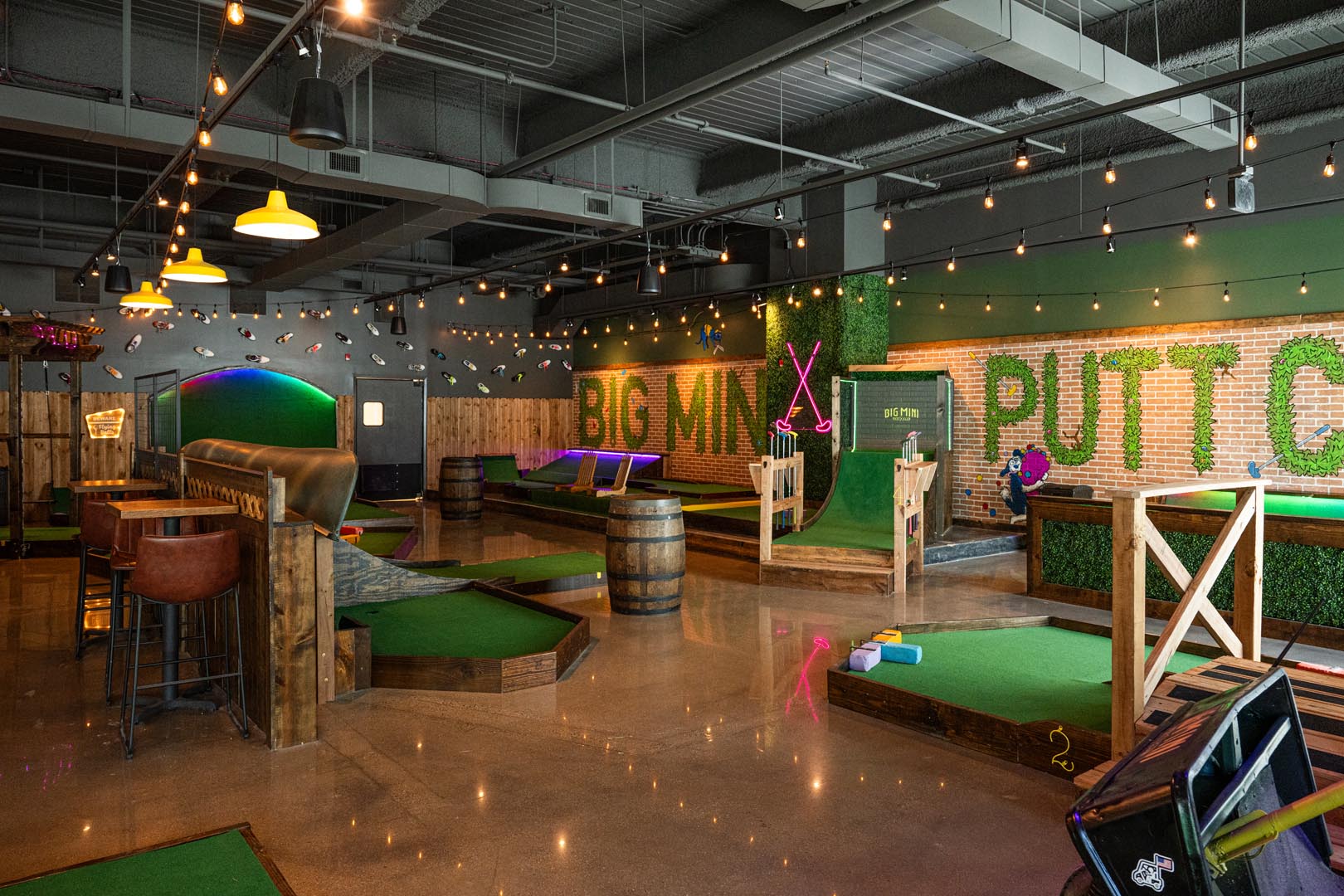 Big Mini Putt Club - Downtown Grand Rapids